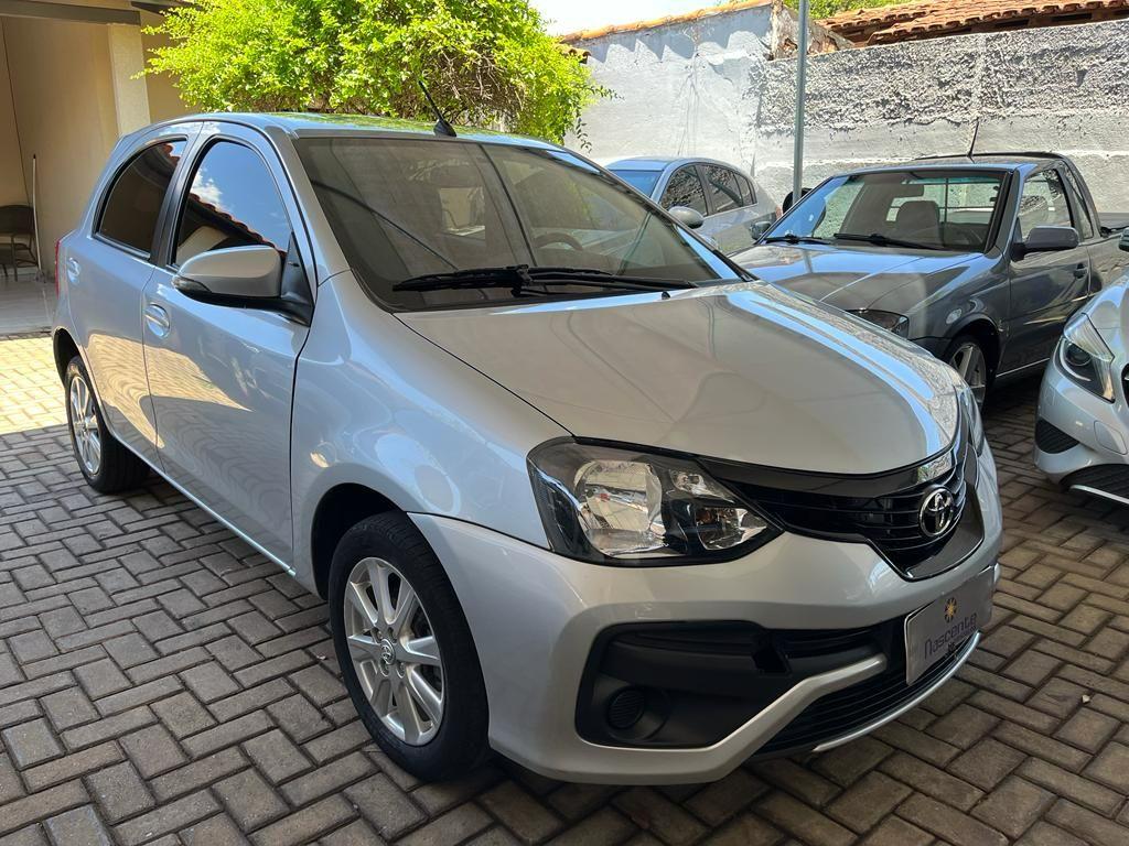TOYOTA ETIOS - X PLUS 1.5 FLEX 16V 5P AUT.
